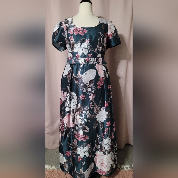 eshakti | Dresses | Eshakti Floral Formal Gown | Poshmark